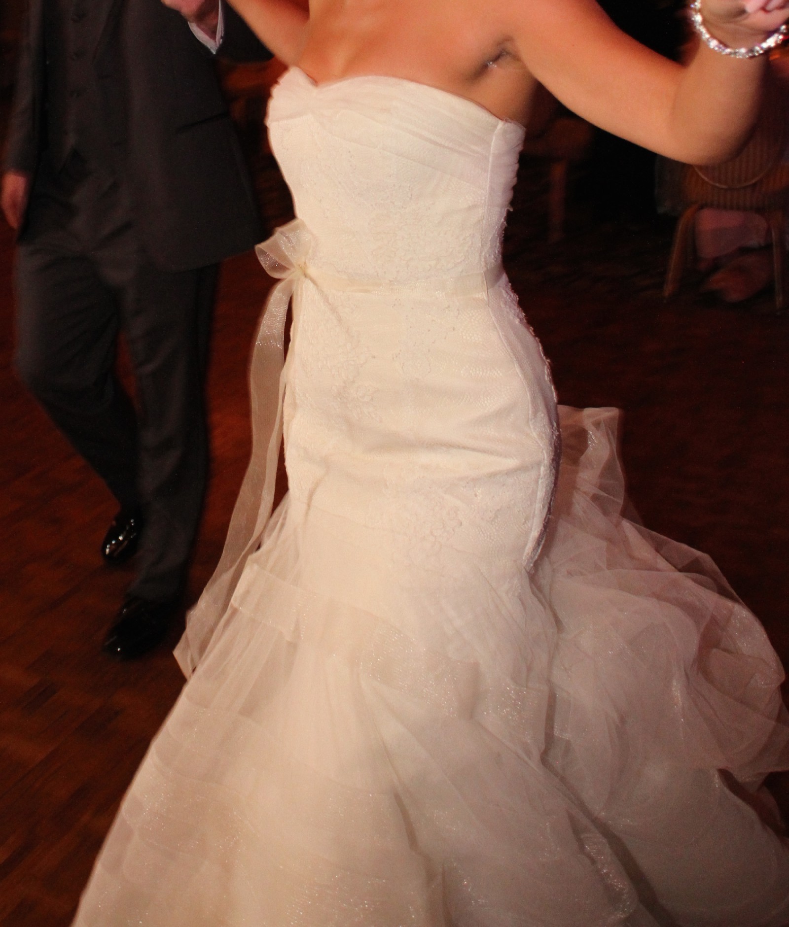 Vera Wang Georgina Used Wedding Dress Save 72% - Stillwhite