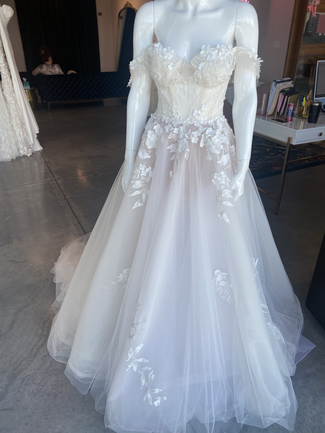 Gala Sample Wedding Dress Save 22% - Stillwhite