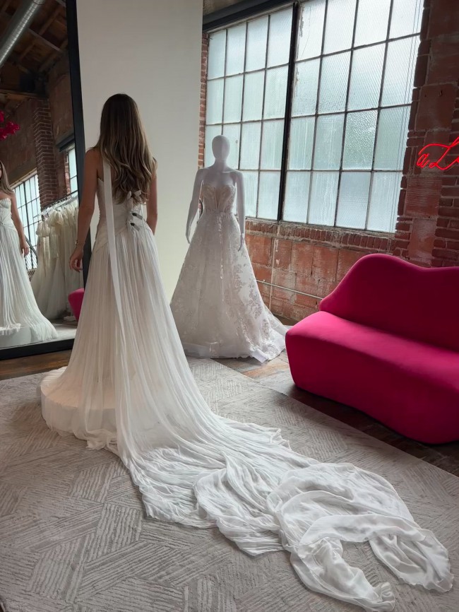 Ronalina Bridal, Lily dress Wedding Dress Save 30% - Stillwhite