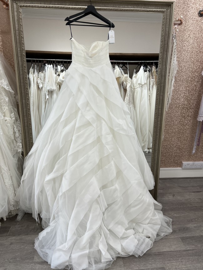 Vera Wang Yvette Sample Wedding Dress Save 64% - Stillwhite