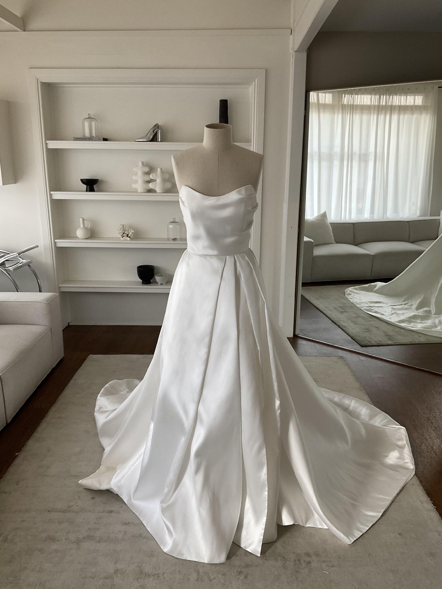 Catherine R Couture Patrice Sample Wedding Dress Save 57% - Stillwhite