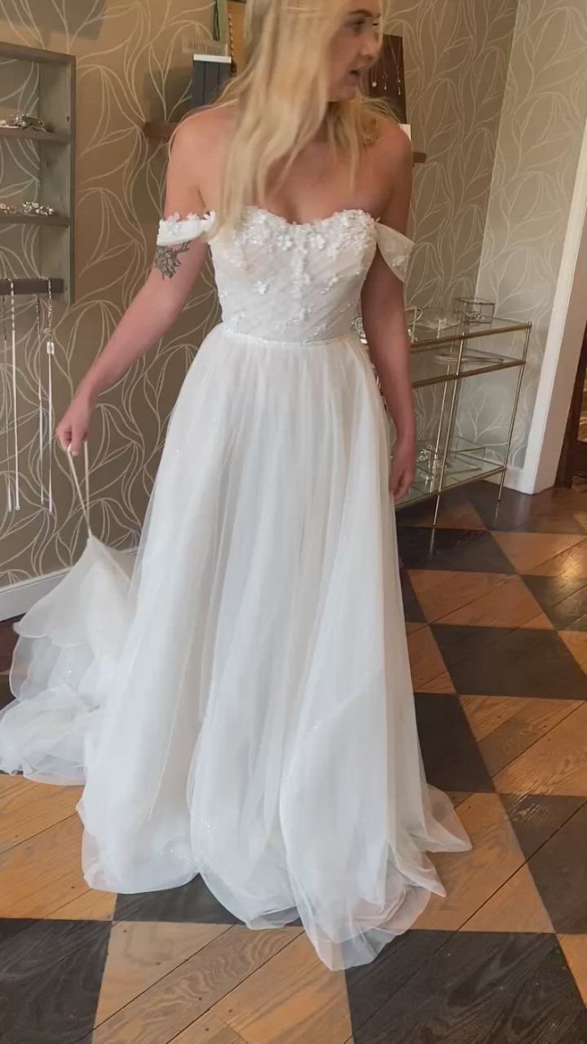 Pronovias New Wedding Dress Save 59% - Stillwhite