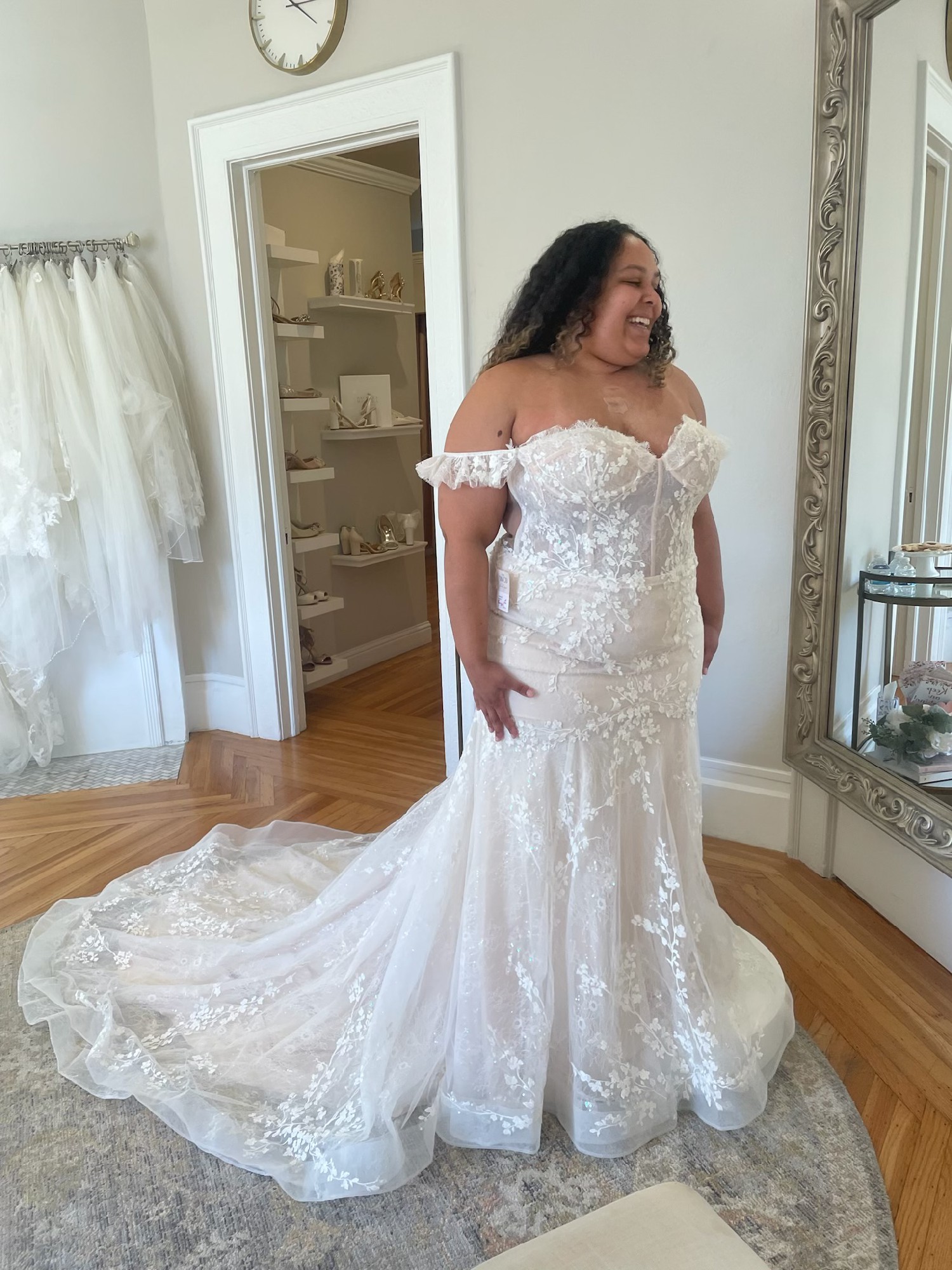 Abella, E166 New Wedding Dress Save 47% - Stillwhite