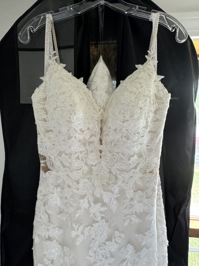 Allure Romance, 3561 New Wedding Dress Save 36% - Stillwhite