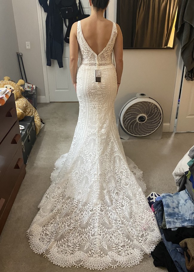 Lillian West New Wedding Dress Save 33% - Stillwhite