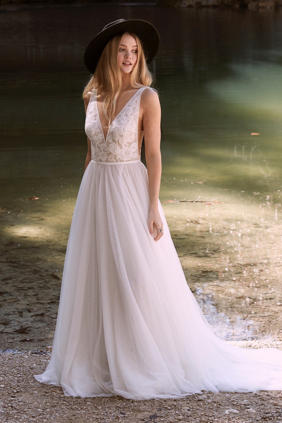 Willowby by Watters Spencer 55700 Sample Wedding Dress Save 68% ...