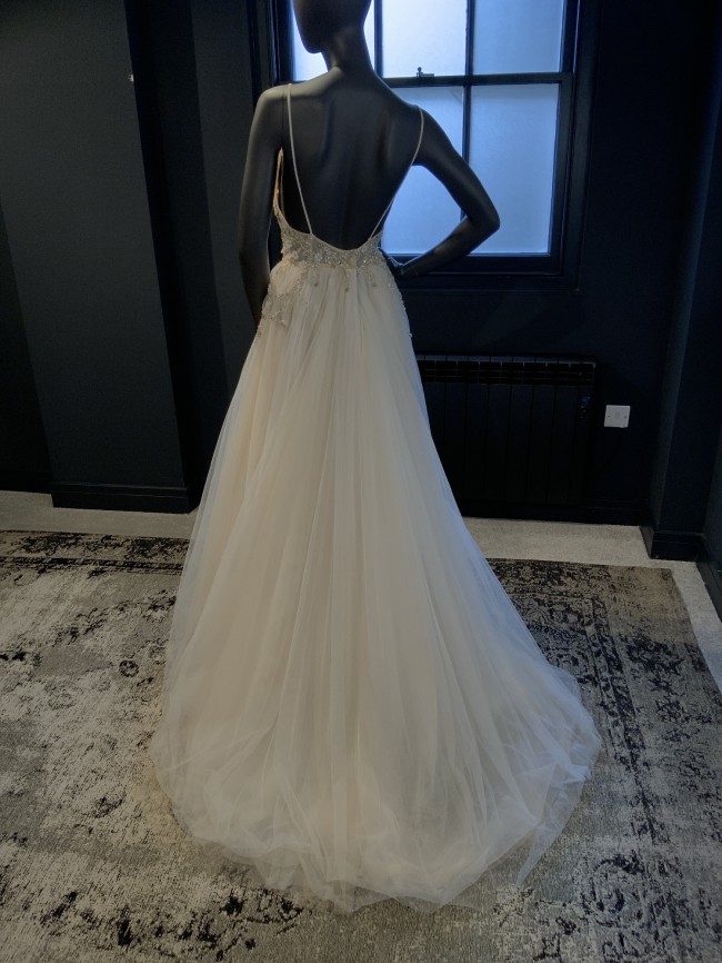 Berta Bridal Ellen Sample Wedding Dress Save 66% - Stillwhite