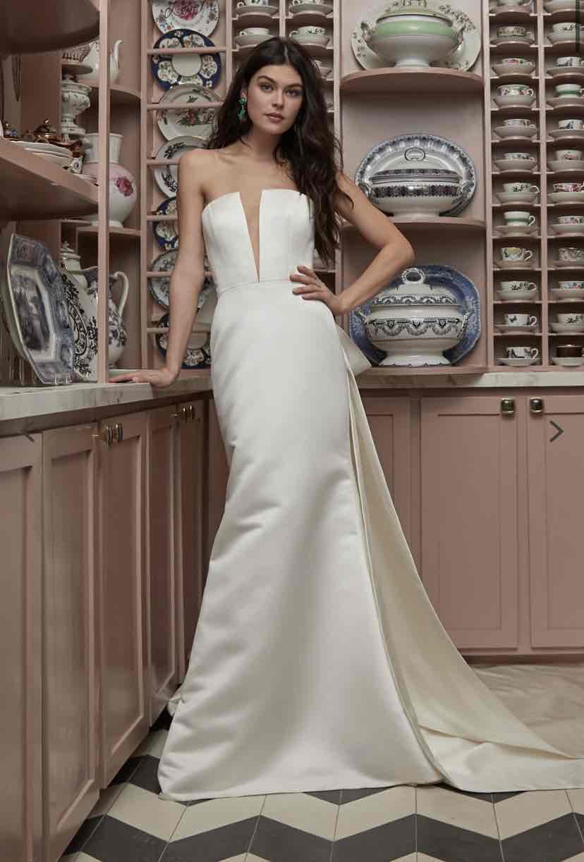 Wtoo Savvy STYLE #15214 New Wedding Dress Save 40% - Stillwhite
