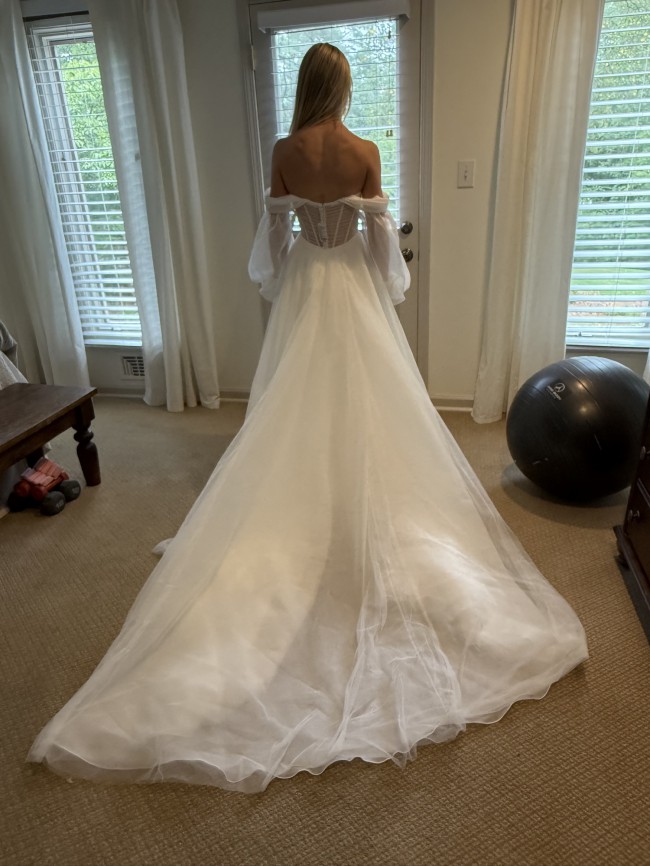Martina Liana New Wedding Dress Save 18% - Stillwhite