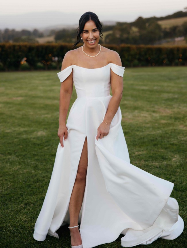 Chosen By KYHA Davis Wedding Dress Save 40% - Stillwhite