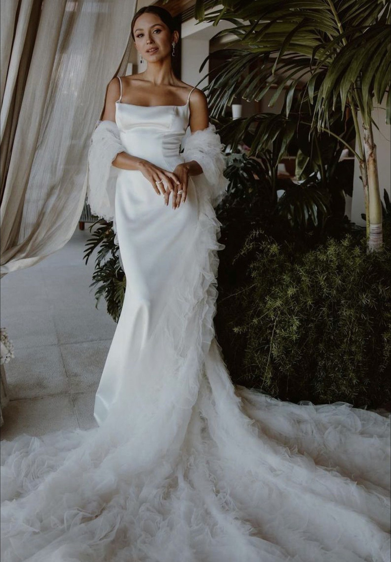 Ines Di Santo Robin Cape Wedding Dress Save 39% - Stillwhite