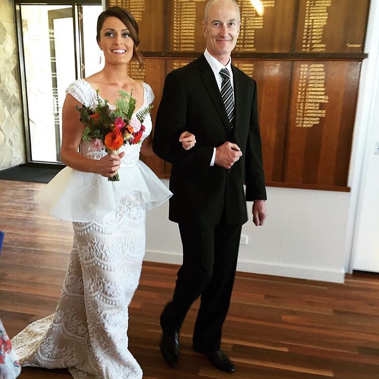 Judith Valente Grace Used Wedding Dress Save 62% - Stillwhite