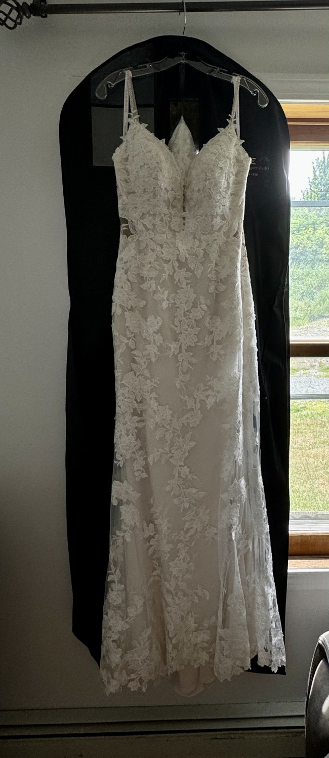 Allure Romance New Wedding Dress Save 27% - Stillwhite