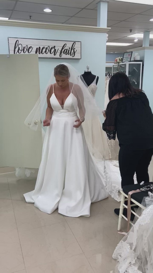 Allure Bridals 9570 Sample Wedding Dress Save 43% - Stillwhite