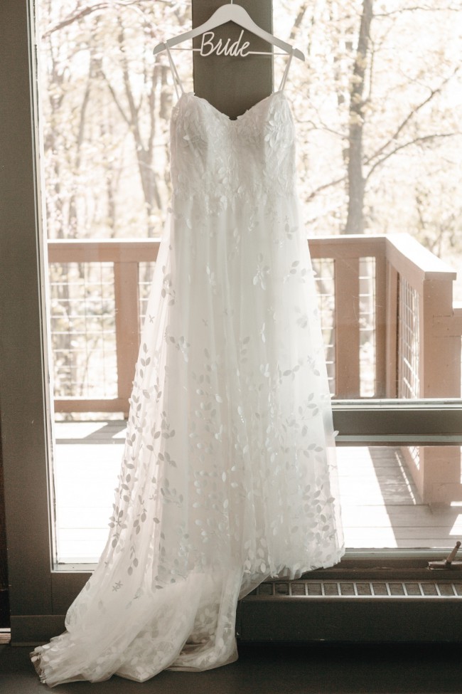 All Who Wander Preloved Wedding Dress Save 24% - Stillwhite