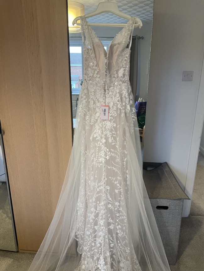 Madison James MJ567 New Wedding Dress Save 7% - Stillwhite