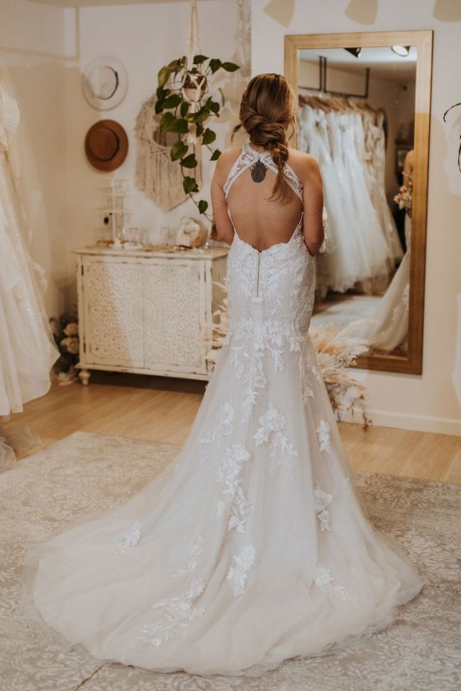 Rebecca Ingram Sample Wedding Dress - Stillwhite