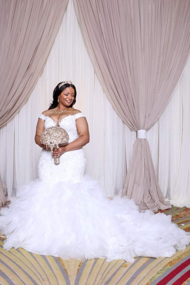 Ming Clark Wedding Dress Save 40% - Stillwhite