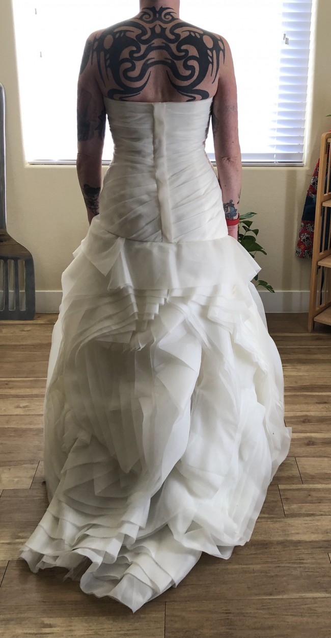 Vera Wang Second Hand Wedding Dress Save 60% - Stillwhite