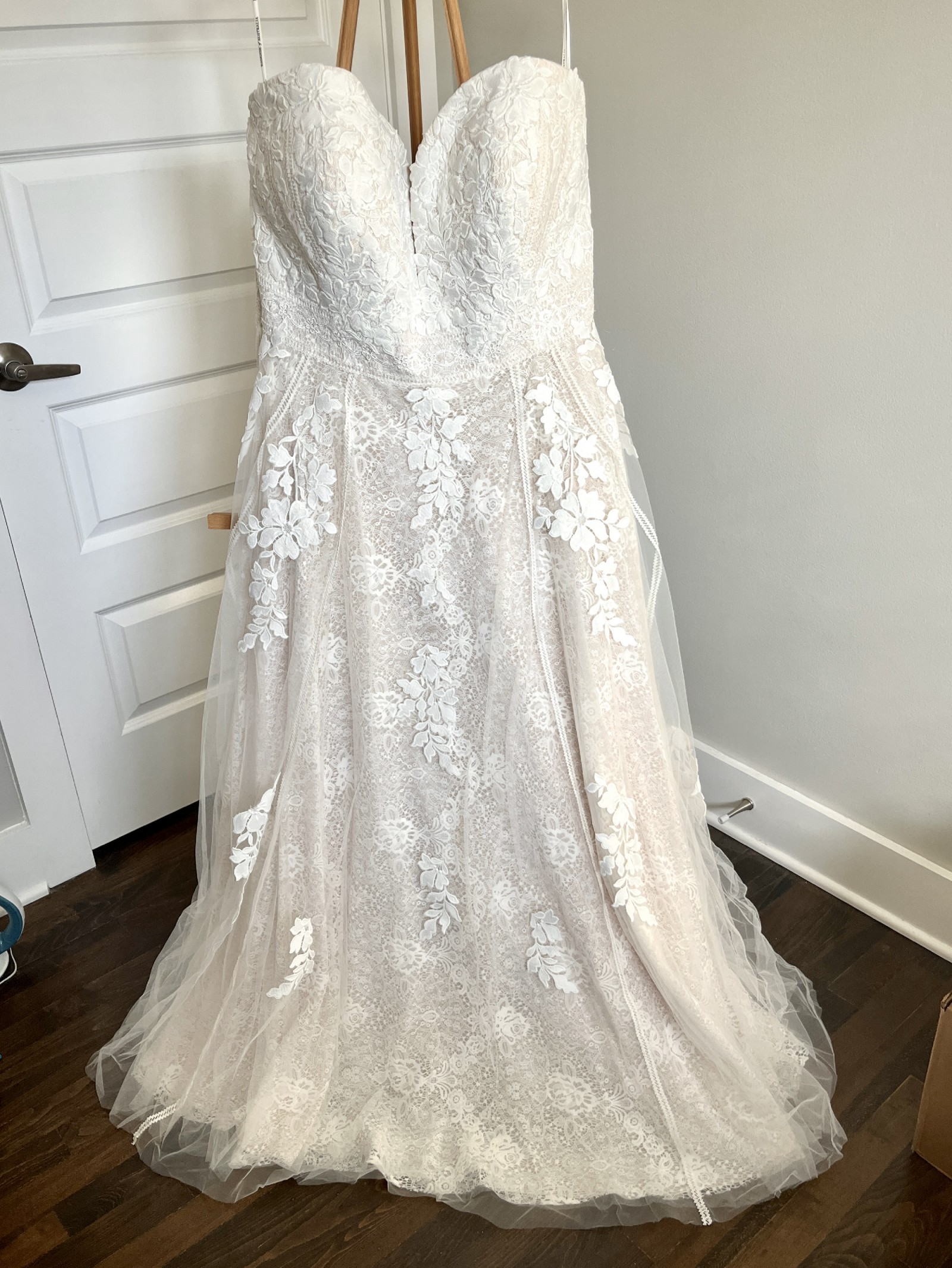 Essense of Australia New Wedding Dress Save 64% - Stillwhite