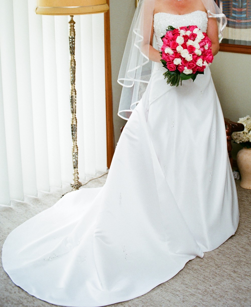 Alfred Angelo 1136 Second Hand Wedding Dress Save 75% - Stillwhite