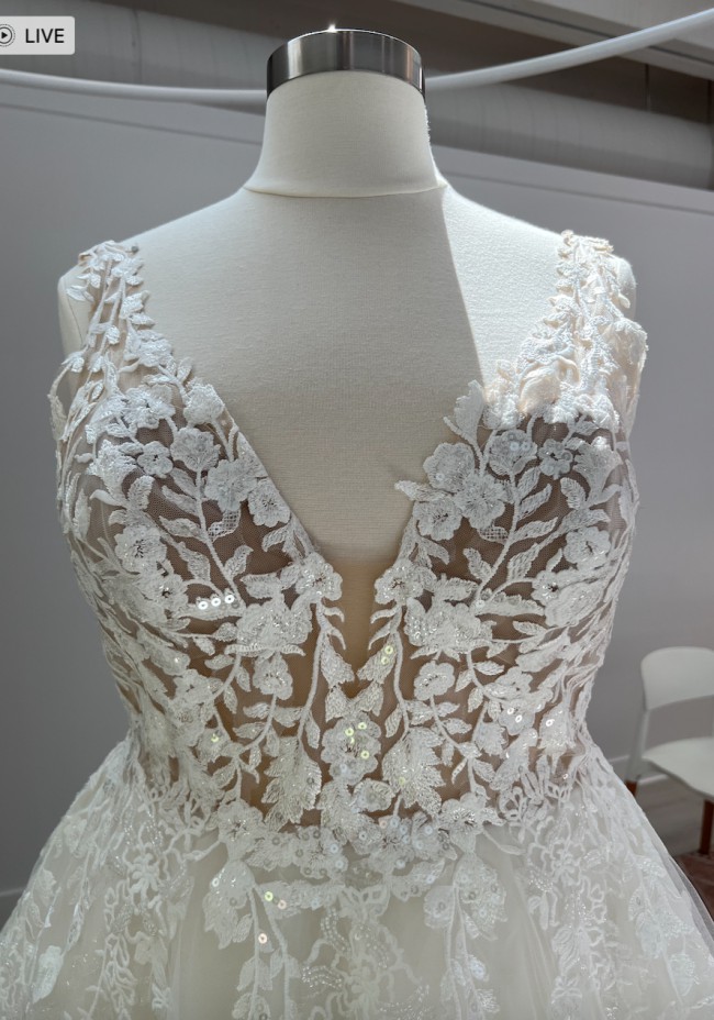 Allure Romance New Wedding Dress Save 64% - Stillwhite