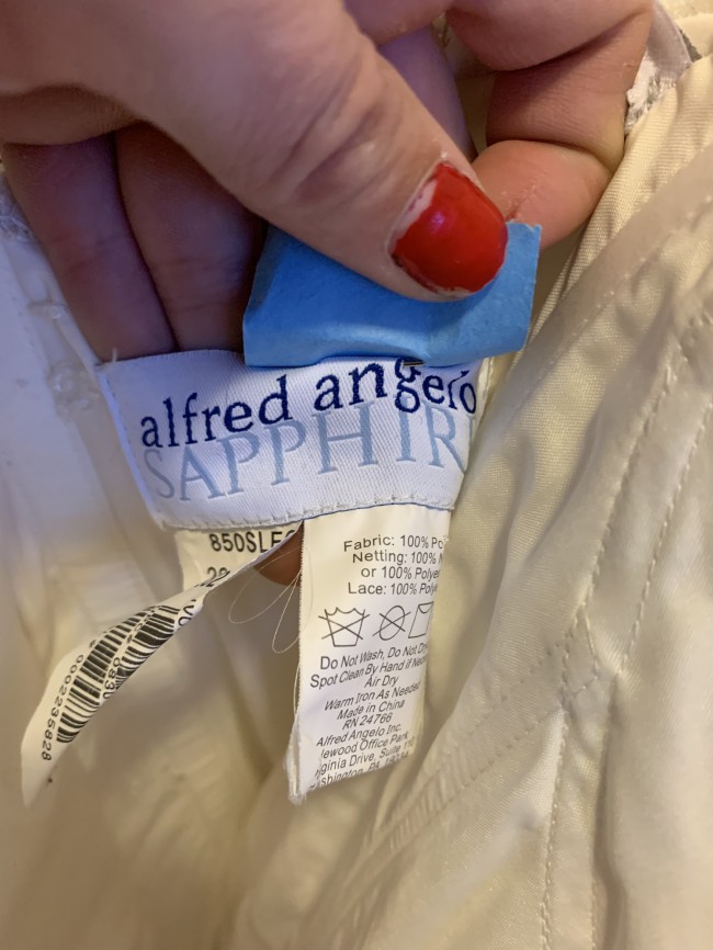 Alfred Angelo Sapphire collection Used Wedding Dress Save 60% - Stillwhite
