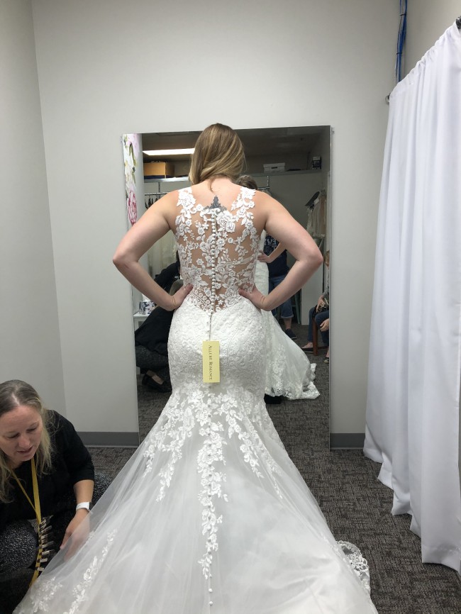 Allure Bridals Allure Romance 3115 Ivory with Nude Illusion New Wedding ...