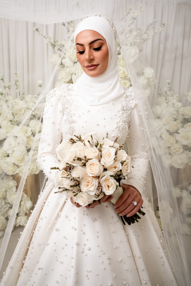 Azzaria Bridal Couture Used Wedding Dress Save 86% - Stillwhite