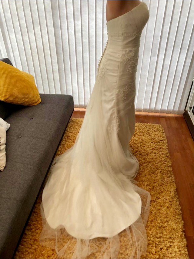 Benjamin Roberts, Style 714 New Wedding Dress Save 86% - Stillwhite