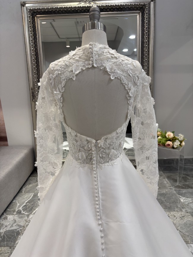 Essense of Australia Sample Wedding Dress Save 50% - Stillwhite