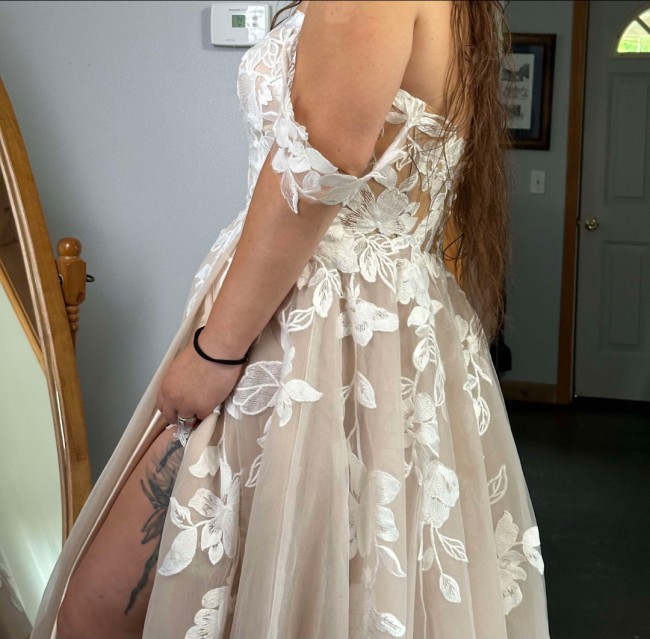 Allure Romance, 3500 Wedding Dress Save 68% - Stillwhite