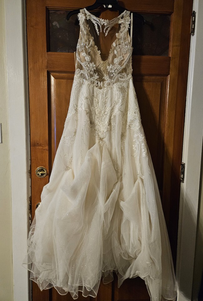 Galina Signature, SWG923 Wedding Dress Save 58% - Stillwhite