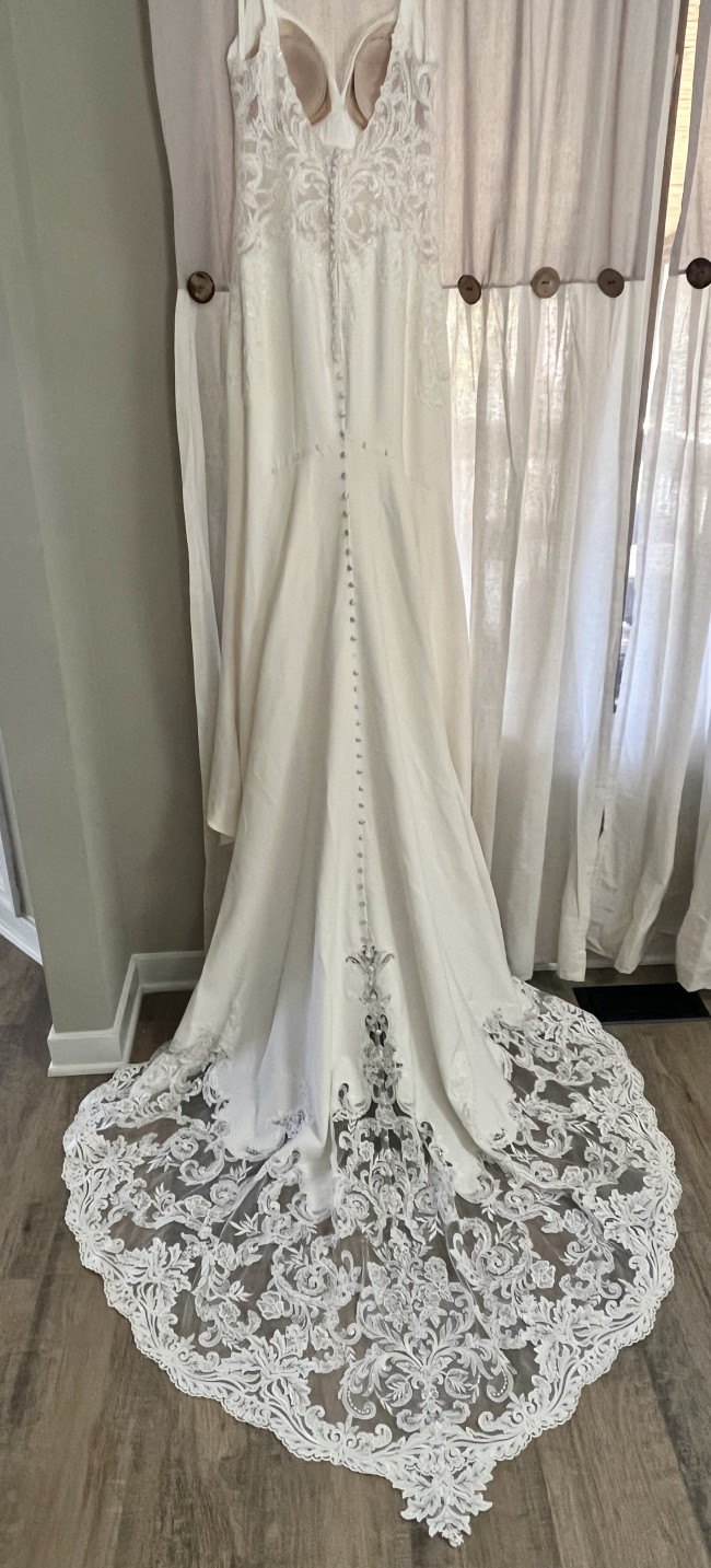 Allure Bridals 3304 New Wedding Dress Save 30% - Stillwhite
