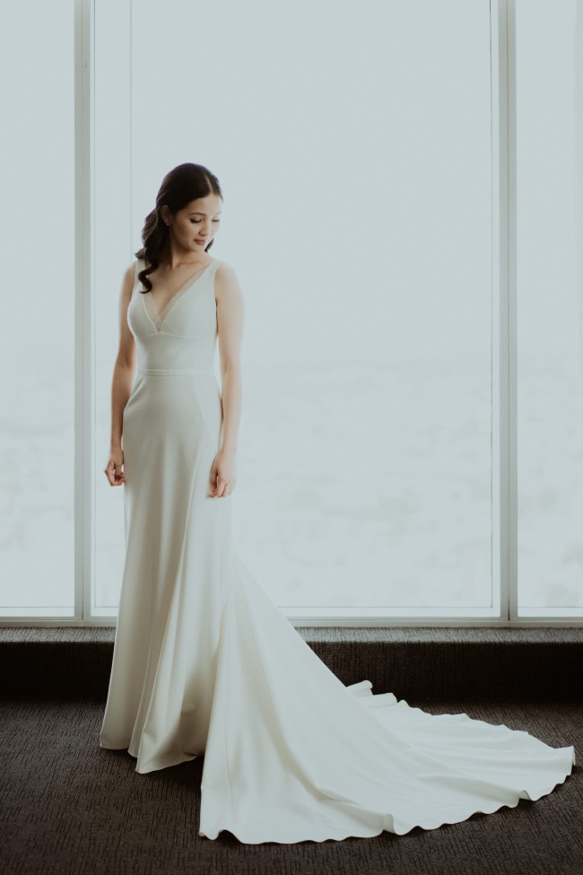 Karen Willis Holmes, Imogen Preloved Wedding Dress Save 59% - Stillwhite