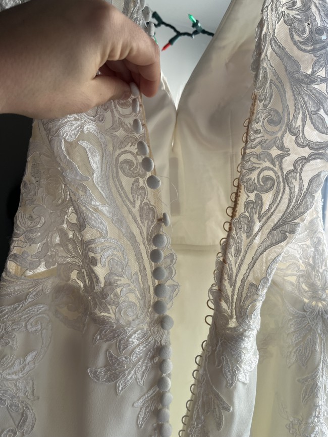 Essense of Australia Wedding Dress - Stillwhite