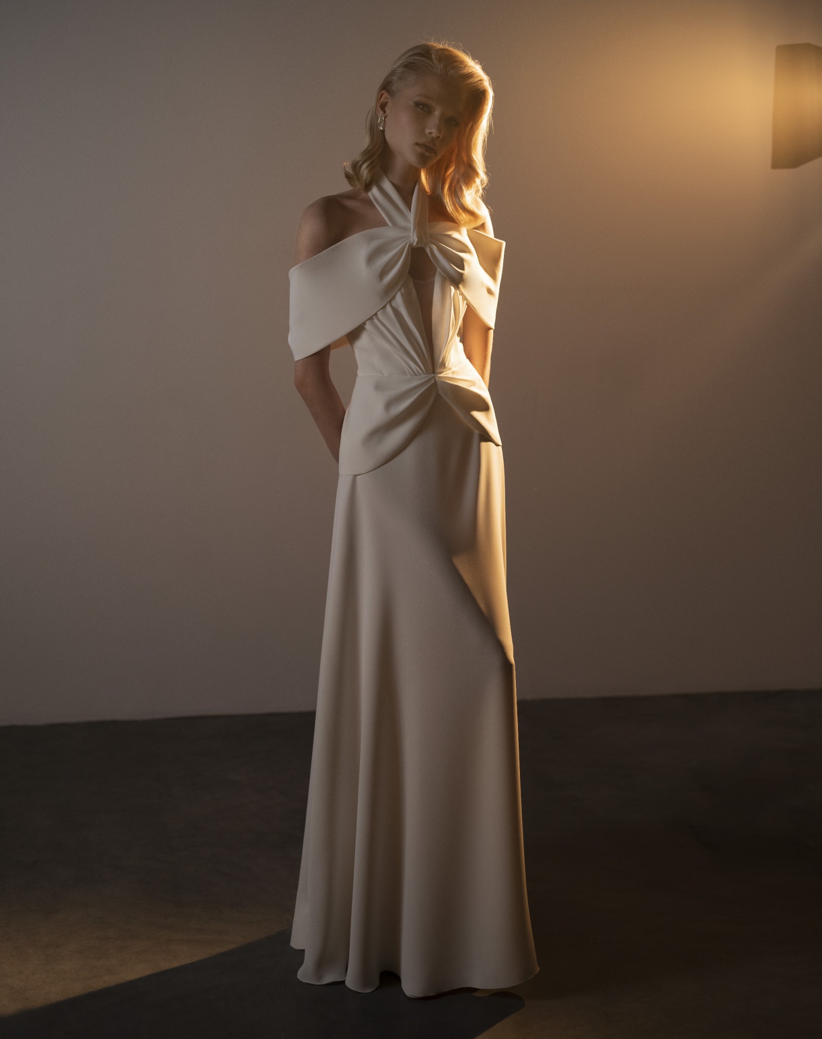 The Bride Side Sample Wedding Dress Save 70% - Stillwhite