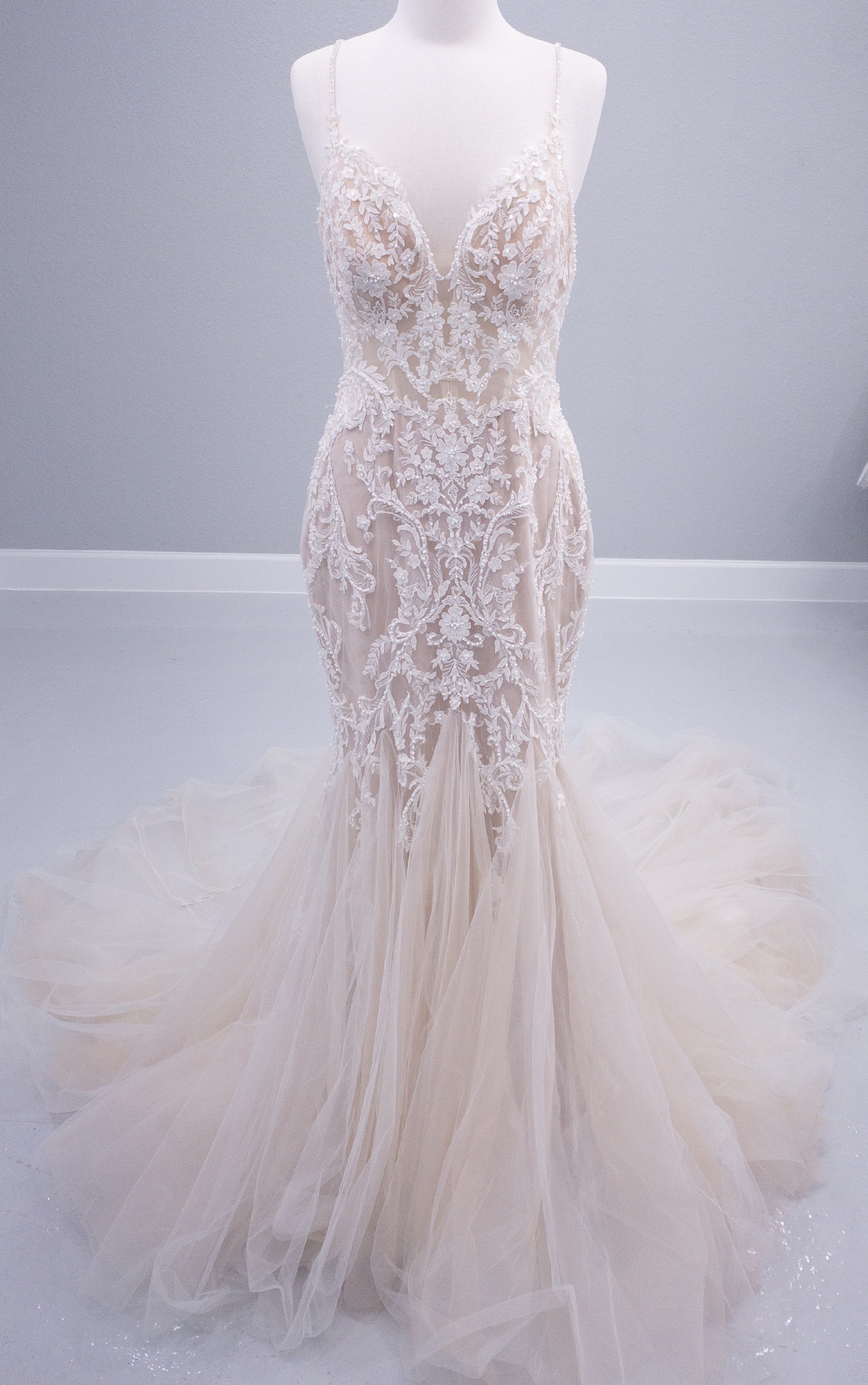 Enzoani, Priscilla Sample Wedding Dress Save 59% - Stillwhite