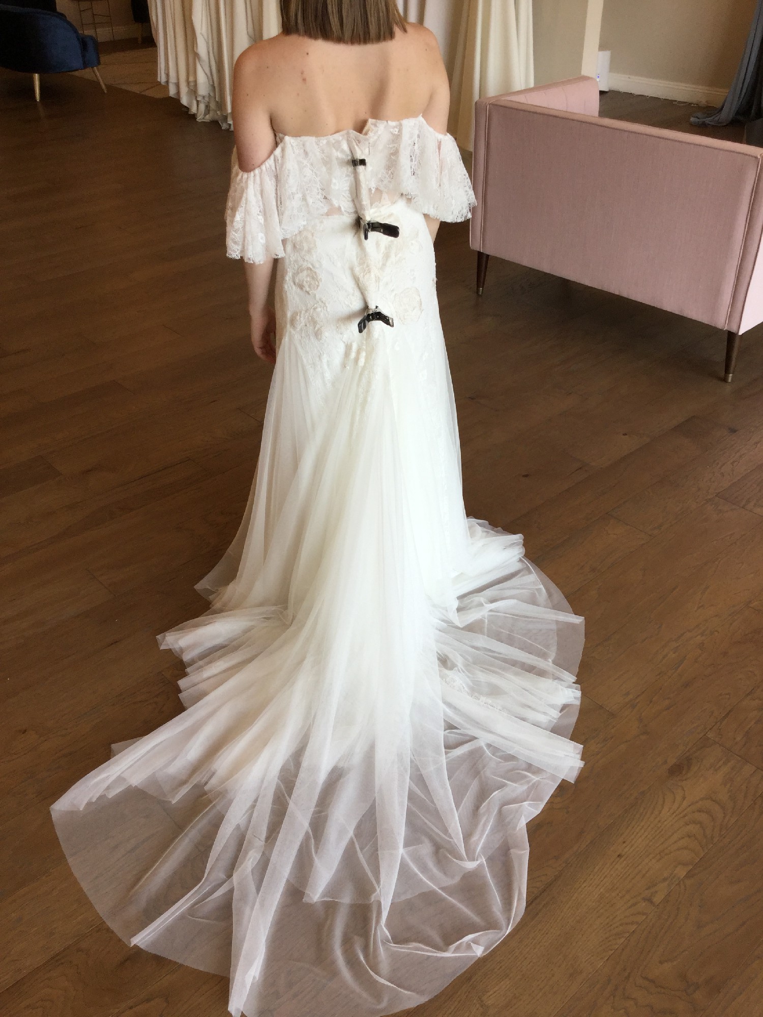 Willowby McKinnon Sample Wedding Dress Save 17% - Stillwhite