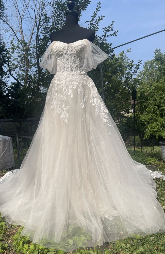 Allure Bridals New Wedding Dress - Stillwhite
