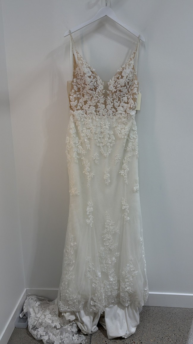 Private Label, Iris Sample Wedding Dress Save 83% - Stillwhite