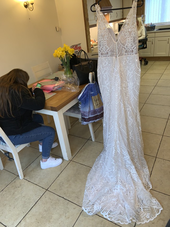 Wed2b New Wedding Dress Save 25% - Stillwhite