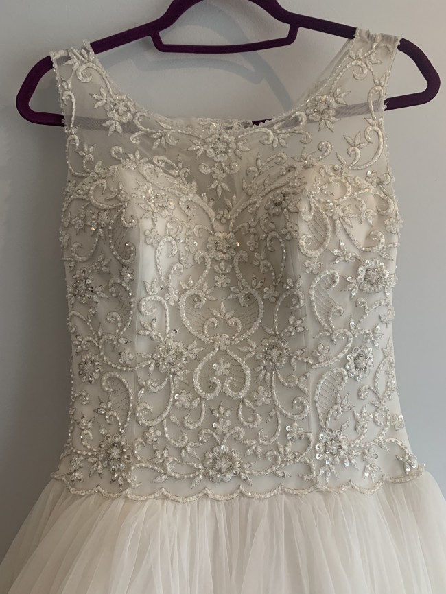 LQ Designs New Wedding Dress Save 50% - Stillwhite