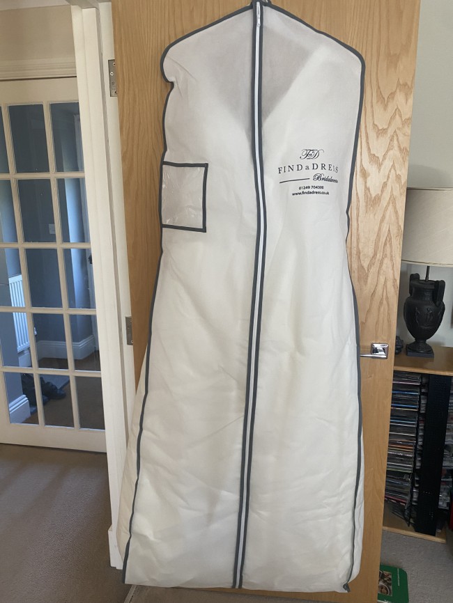 Justin Alexander New Wedding Dress Save 81% - Stillwhite