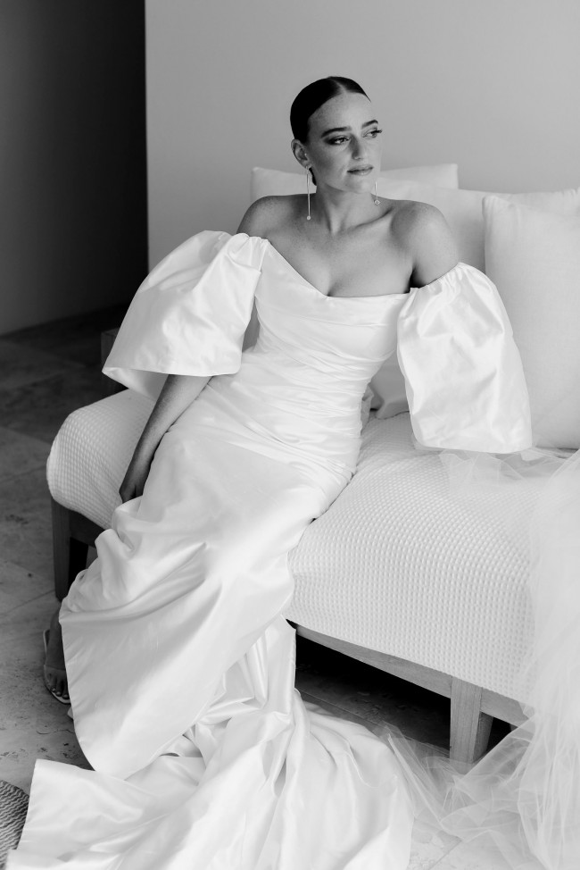 Velani Second Hand Wedding Dress - Stillwhite