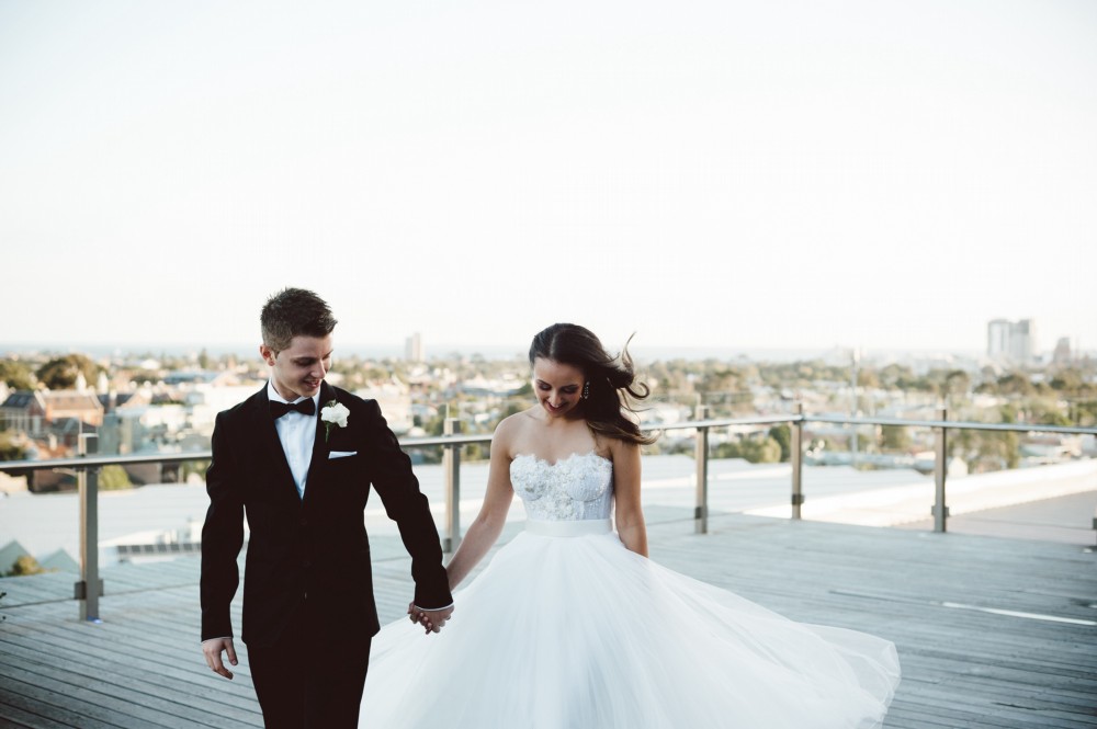 Jennifer Bowden Used Wedding Dress Save 38% - Stillwhite