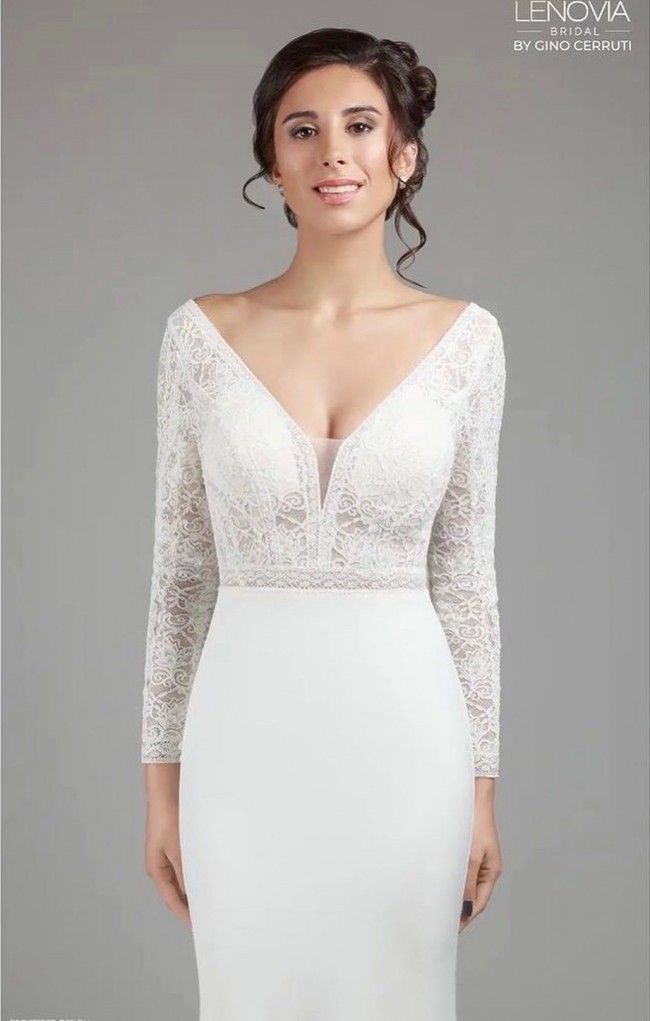 Lenovia Sample Wedding Dress - Stillwhite