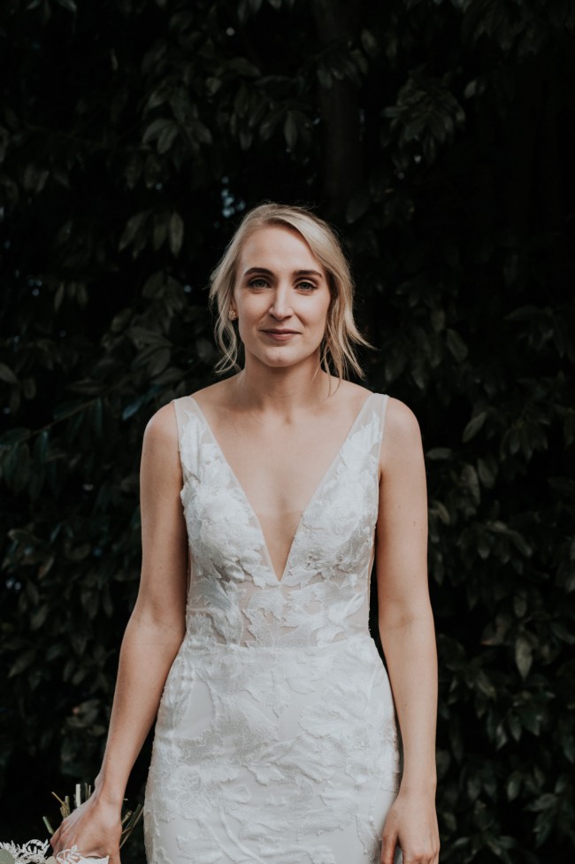 Mariana Hardwick The Lily gown Used Wedding Dress Save 72% - Stillwhite