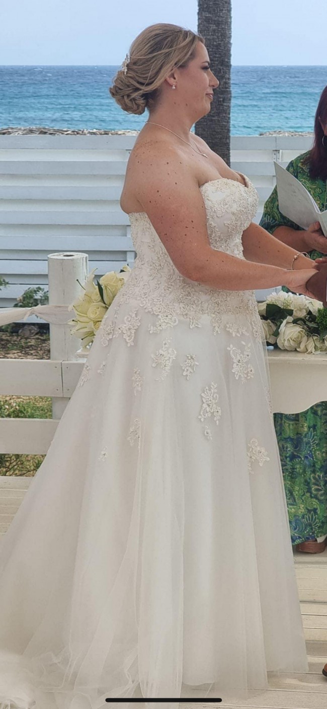 Serenity Bridal Wedding Dress - Stillwhite