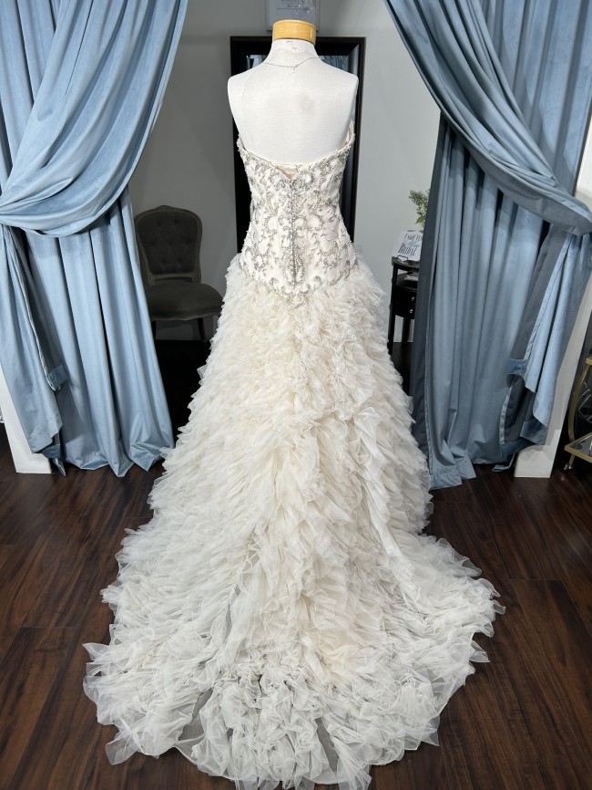Maggie Sottero, Barcelona 6MK261 Sample Wedding Dress Save 89% - Stillwhite